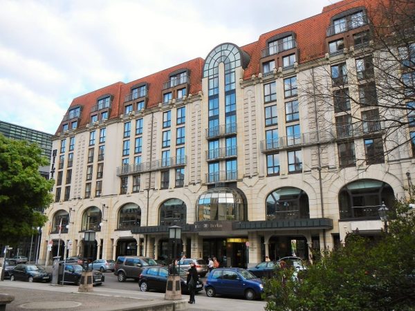 Hilton Berlin Review - Travel Network